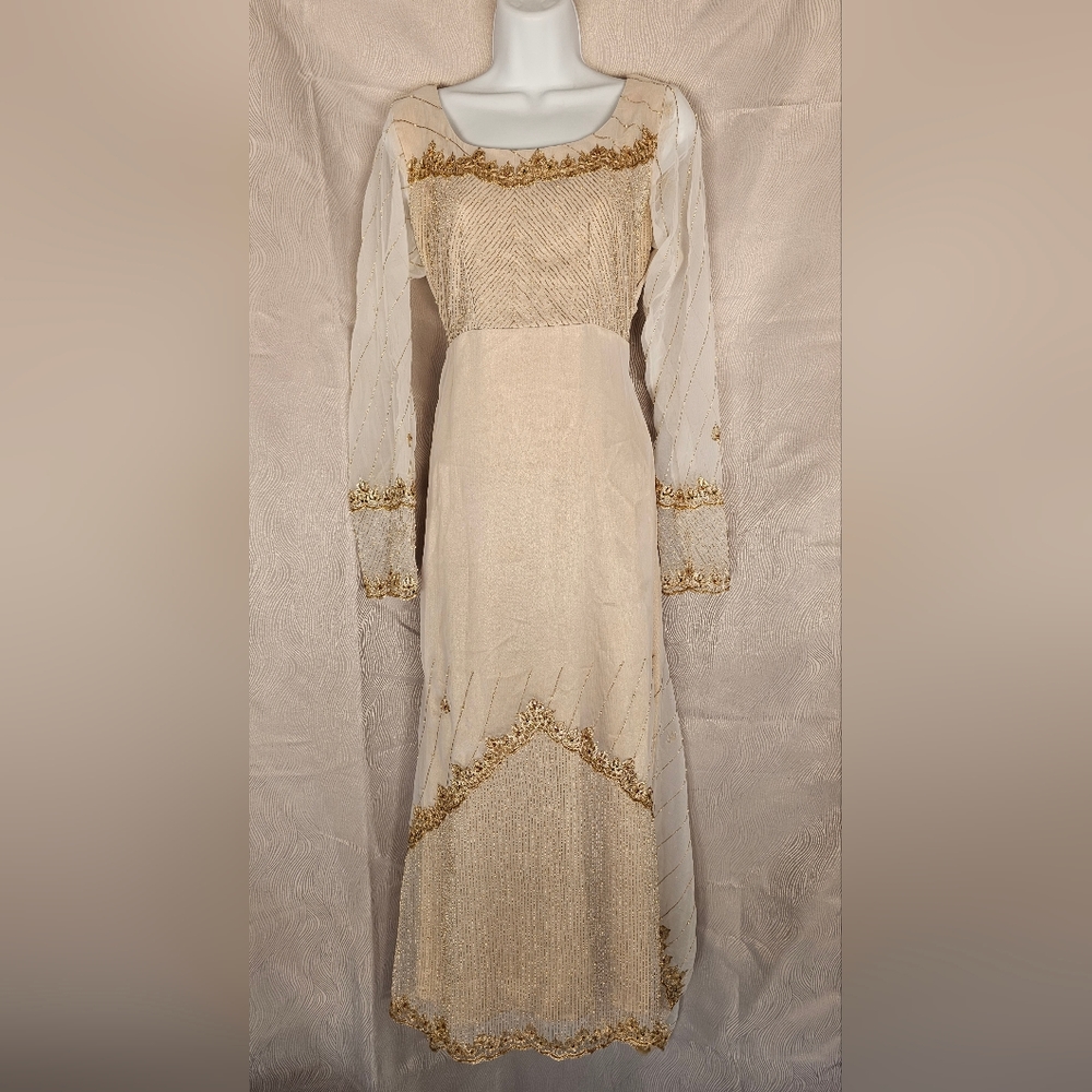 Elegant Middle Eastern Dress With Matching Dupatta - Gem